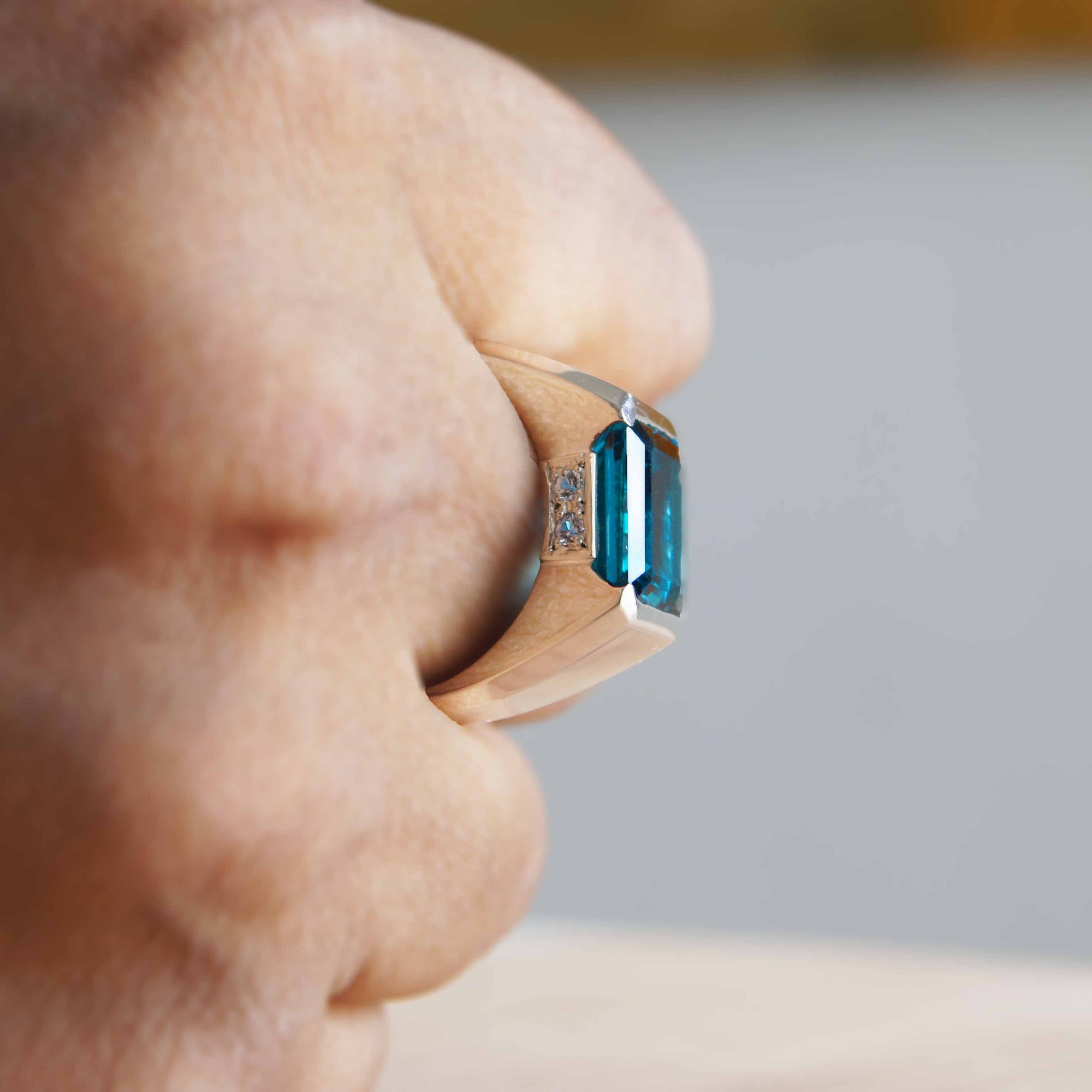 Rectal Silver Ring – Ceylon Kings