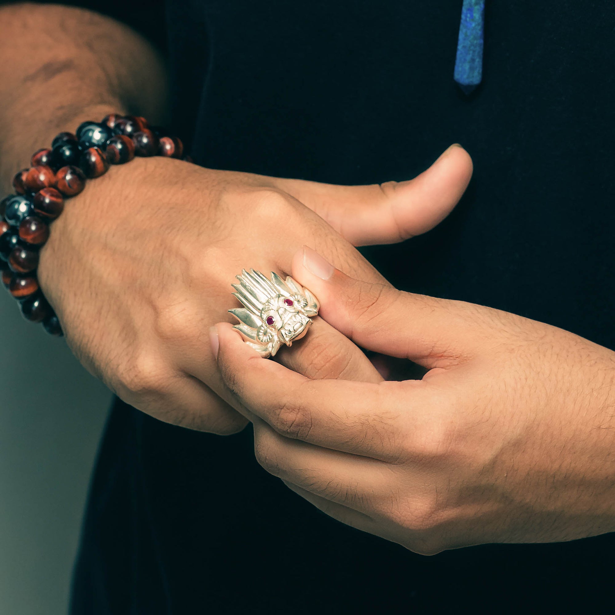 Gini Raksha Men's Silver Ring – Ceylon Kings