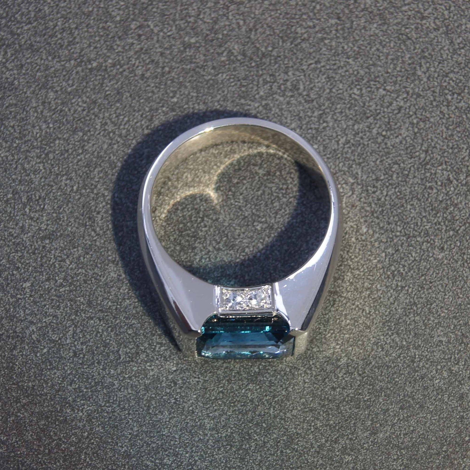 Rectal Silver Ring – Ceylon Kings